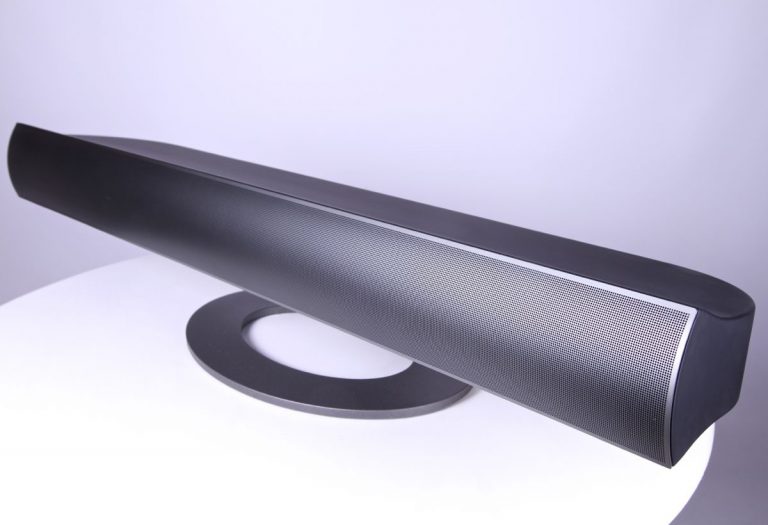 BeoLab 7.1 Centre Channel Active Loudspeaker - Titanium/Black. Massive ...