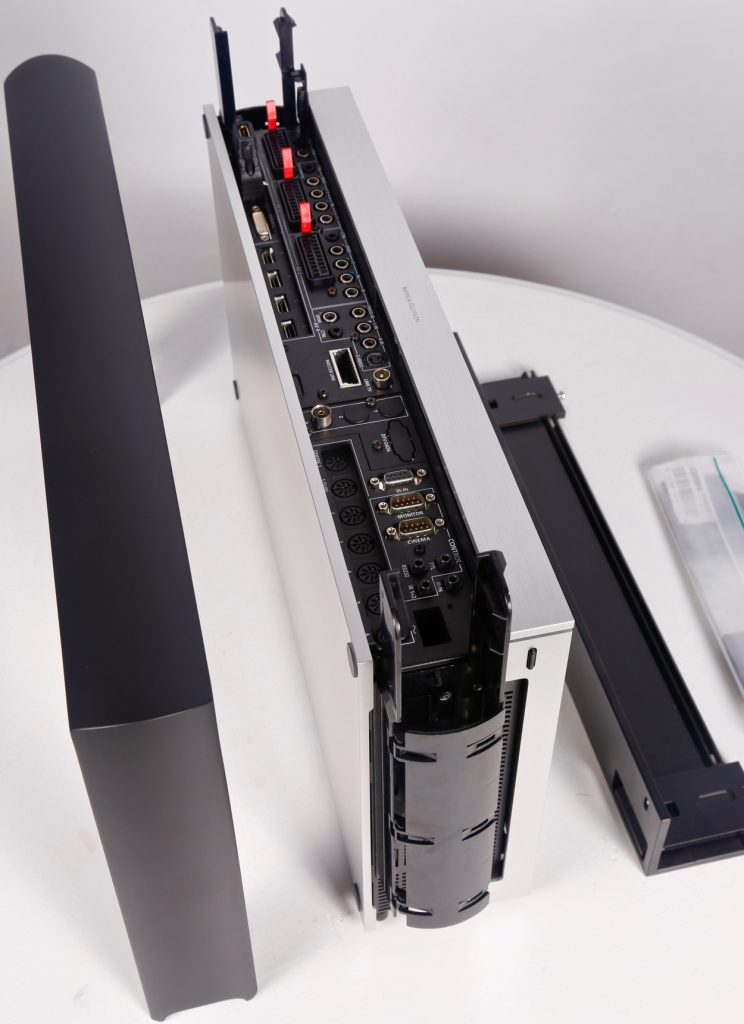 BeoSystem 3 AV Processor + Wall Bracket