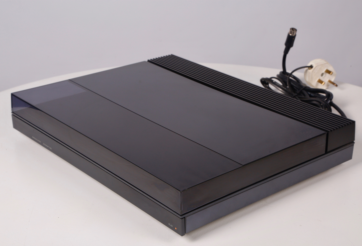 BeoGram 7000 Tangential Record Deck + MMC4 Stylus - Black